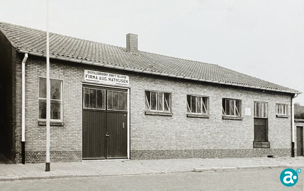 1952 - Distilleerderij van firma August Mathijsen